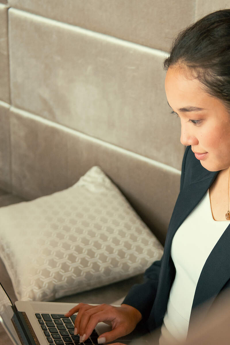 Contact | Sommet Education